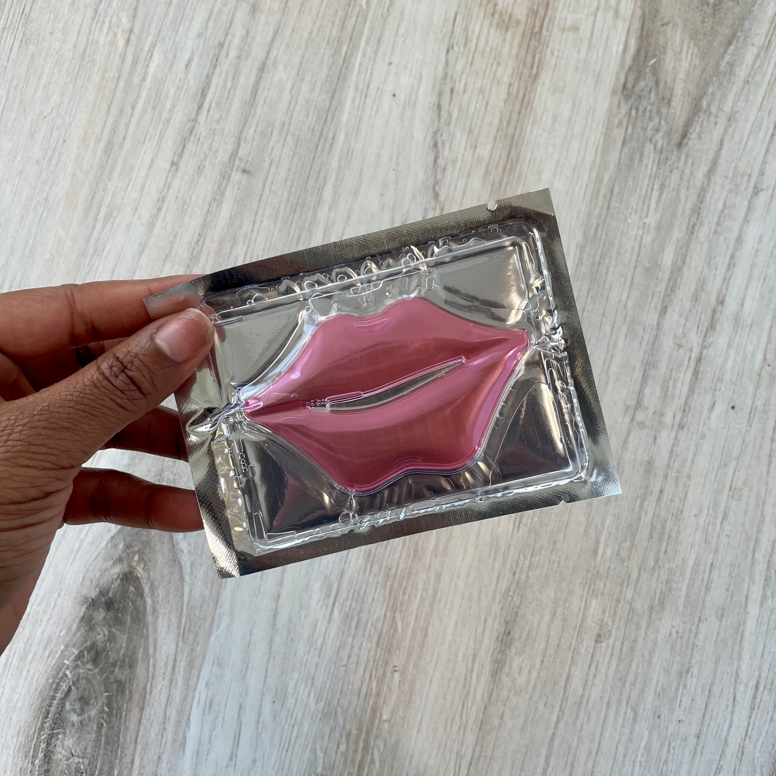 Rosè Moisturizing Lip Mask – beautystrike